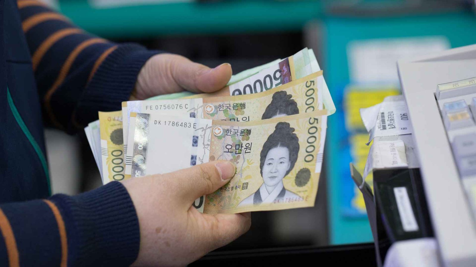 Currency Stability: South Korea Strengthens USD/KRW Exchange Rate at ...