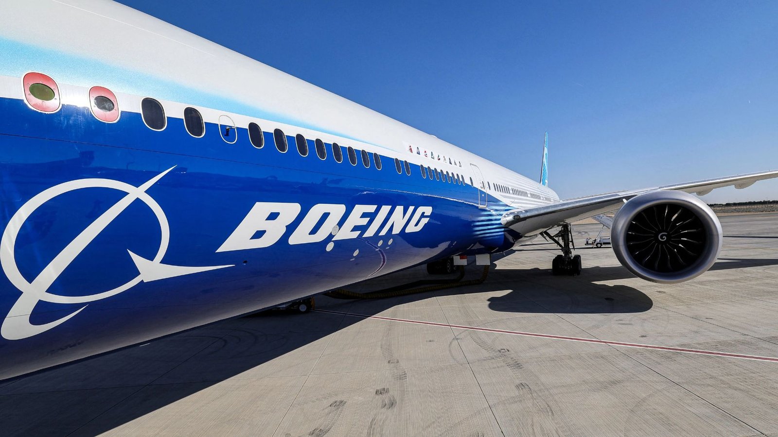Boeing's Layoff Wave | Navigating Challenges | APAC Business